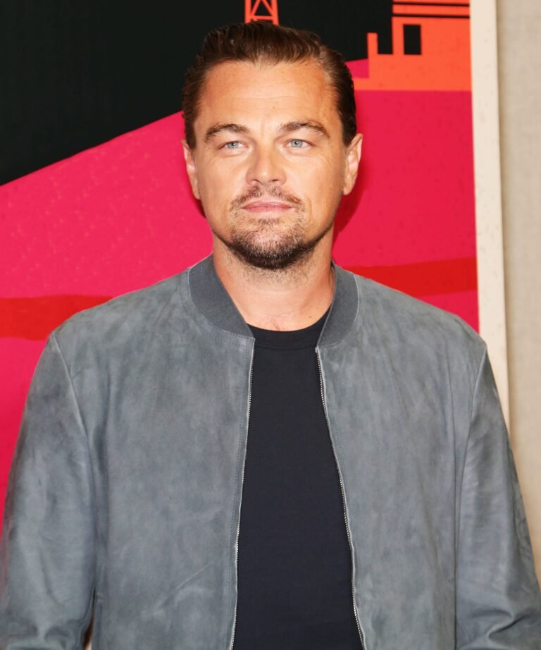 40 Leonardo DiCaprio's Hairstyles : Heartthrober's Looks