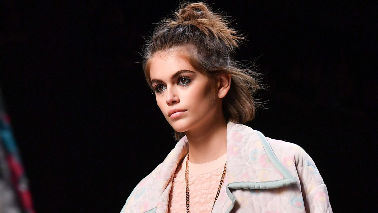 40 Top-Knot Hairstyles That Will Keep You Looking Fabulous