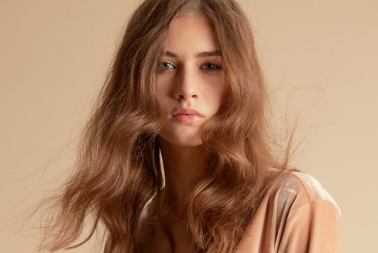 Beachy Waves Unleashed: A Step-by-Step Tutorial for Boho Vibes