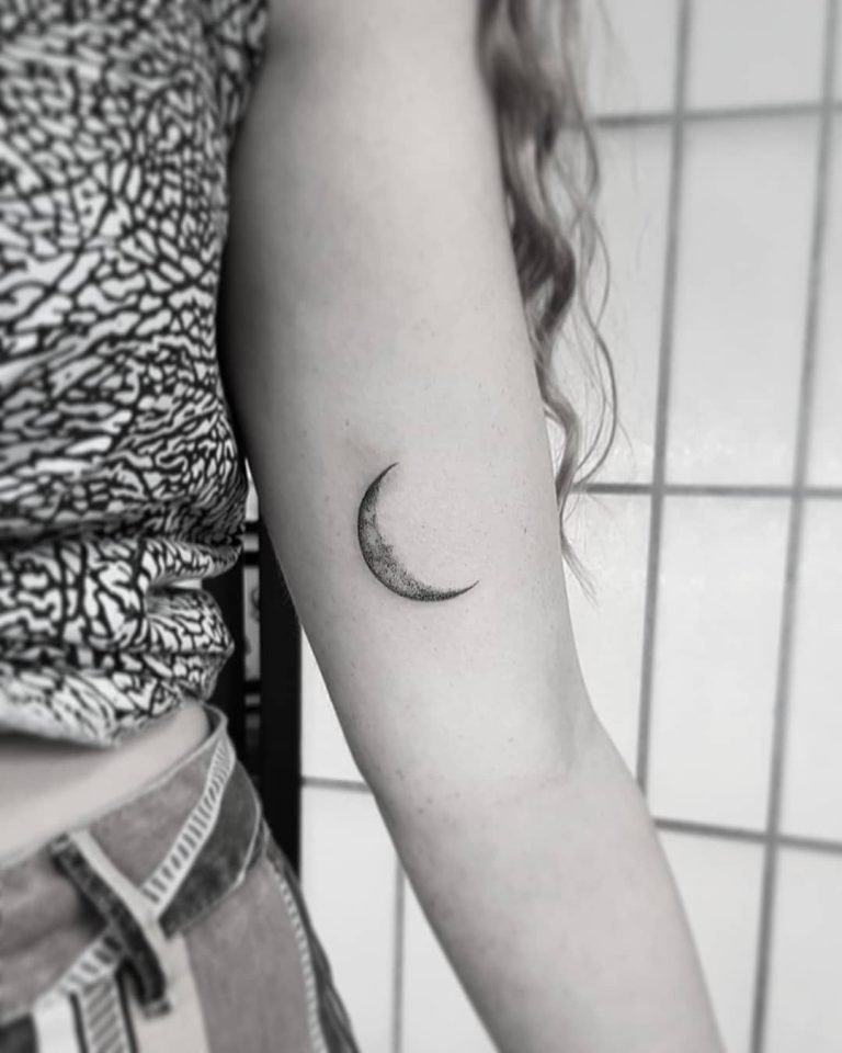 Moon Tattoo Ideas - 30 Unique Ideas Top Beauty Magazines
