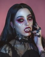 23 Vampire Makeup Ideas for Halloween 2023 - Top Beauty Magazines