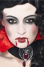 23 Vampire Makeup Ideas for Halloween 2023 - Top Beauty Magazines