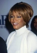 Whitney Houston Hairstyles - An Iconic Hair JourneyTop Beauty Magazines