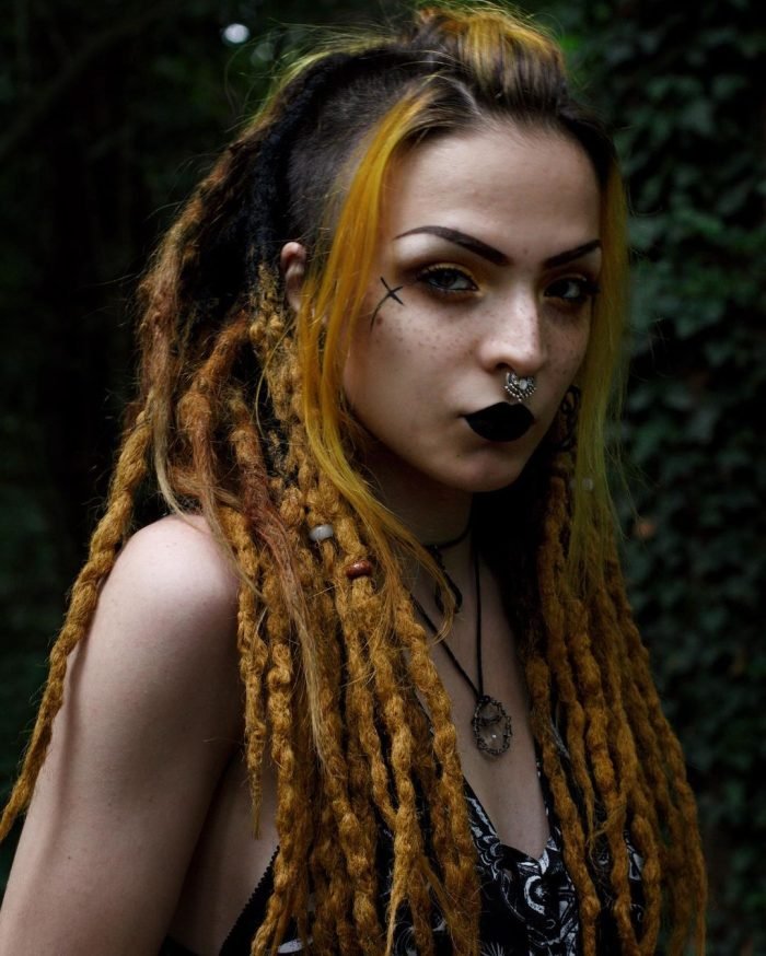 Halloween Witch Hairstyles - 20 Witchy IdeadsTop Beauty Magazines