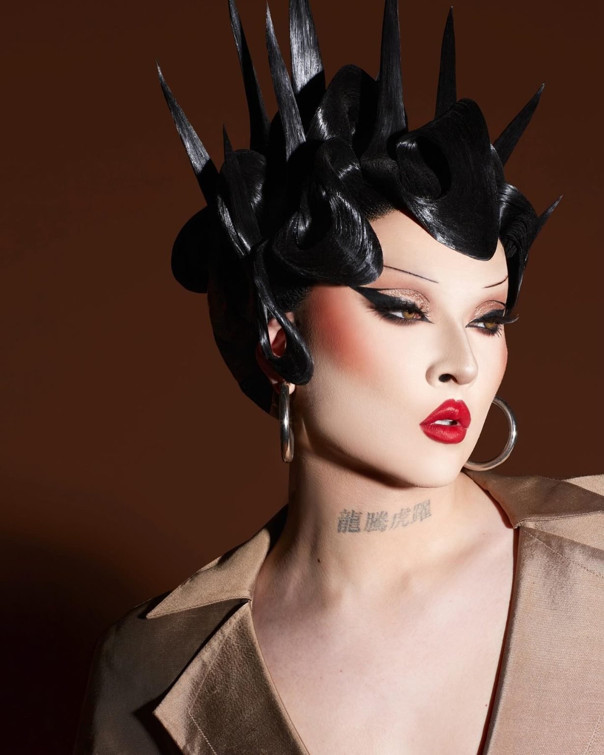Drag Queen Hairstyles - 25 Fierce Drag Hair styling Ideas