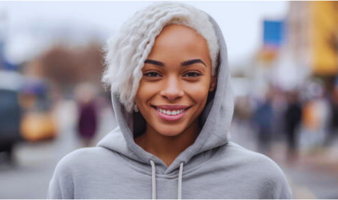 Hoodie Hairstyle Ideas -Amazing Styling Ideas For Cozy Wear