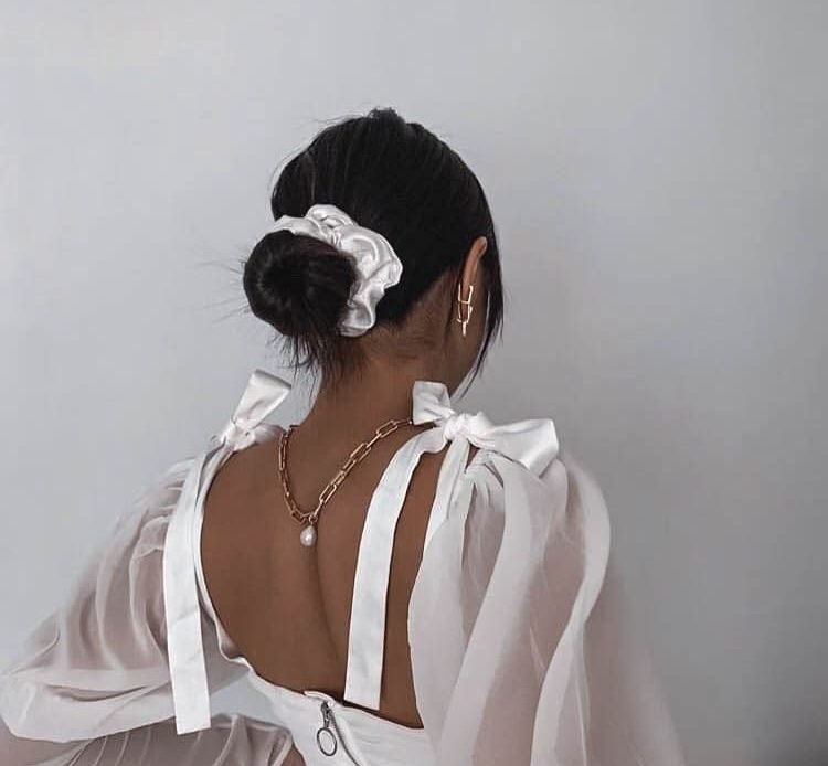 16 Easy Scrunchie Hairstyles for Low Energy Days