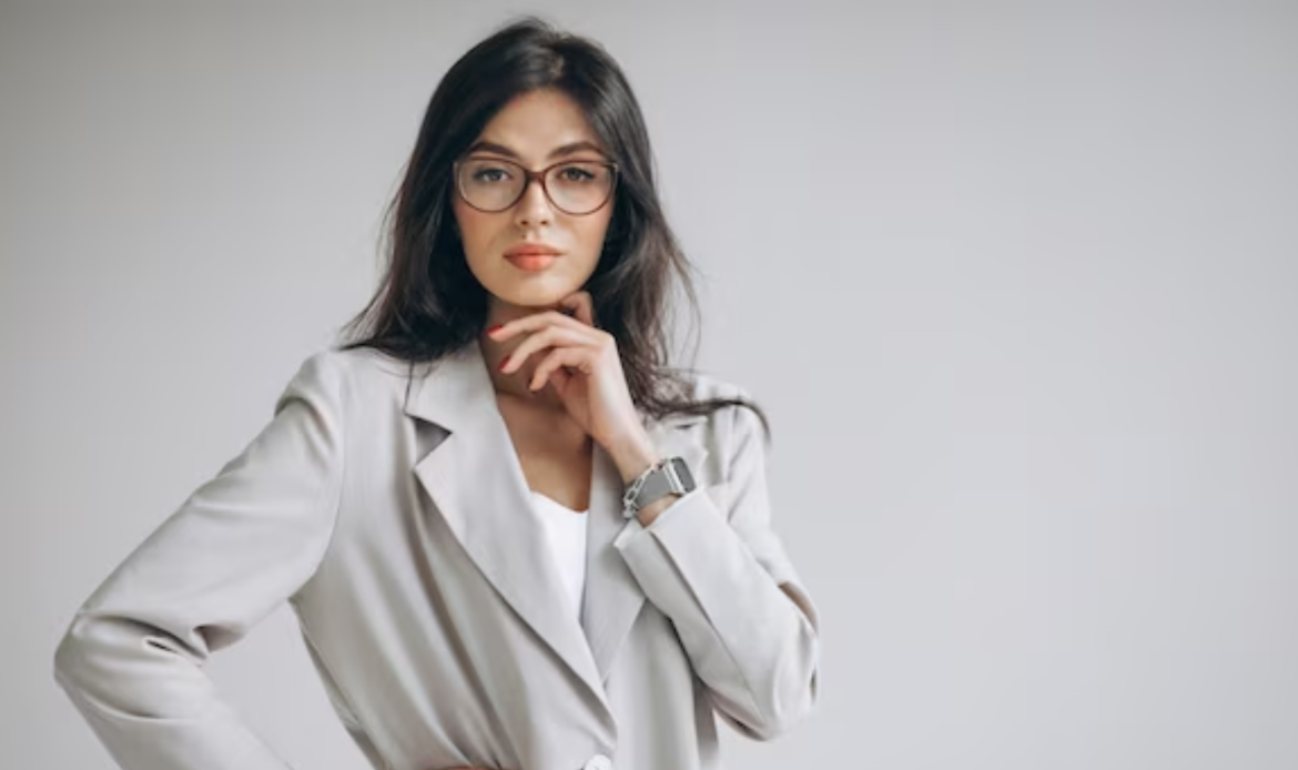 Office Hairstyles Ideas-31 Stunning Hair Looks for Workplace