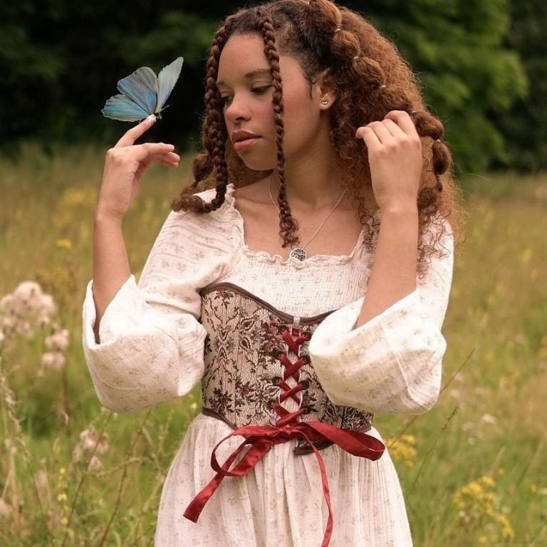 32 Fairycore Hairstyles for Ethereal Beauty: Amazing Ideas