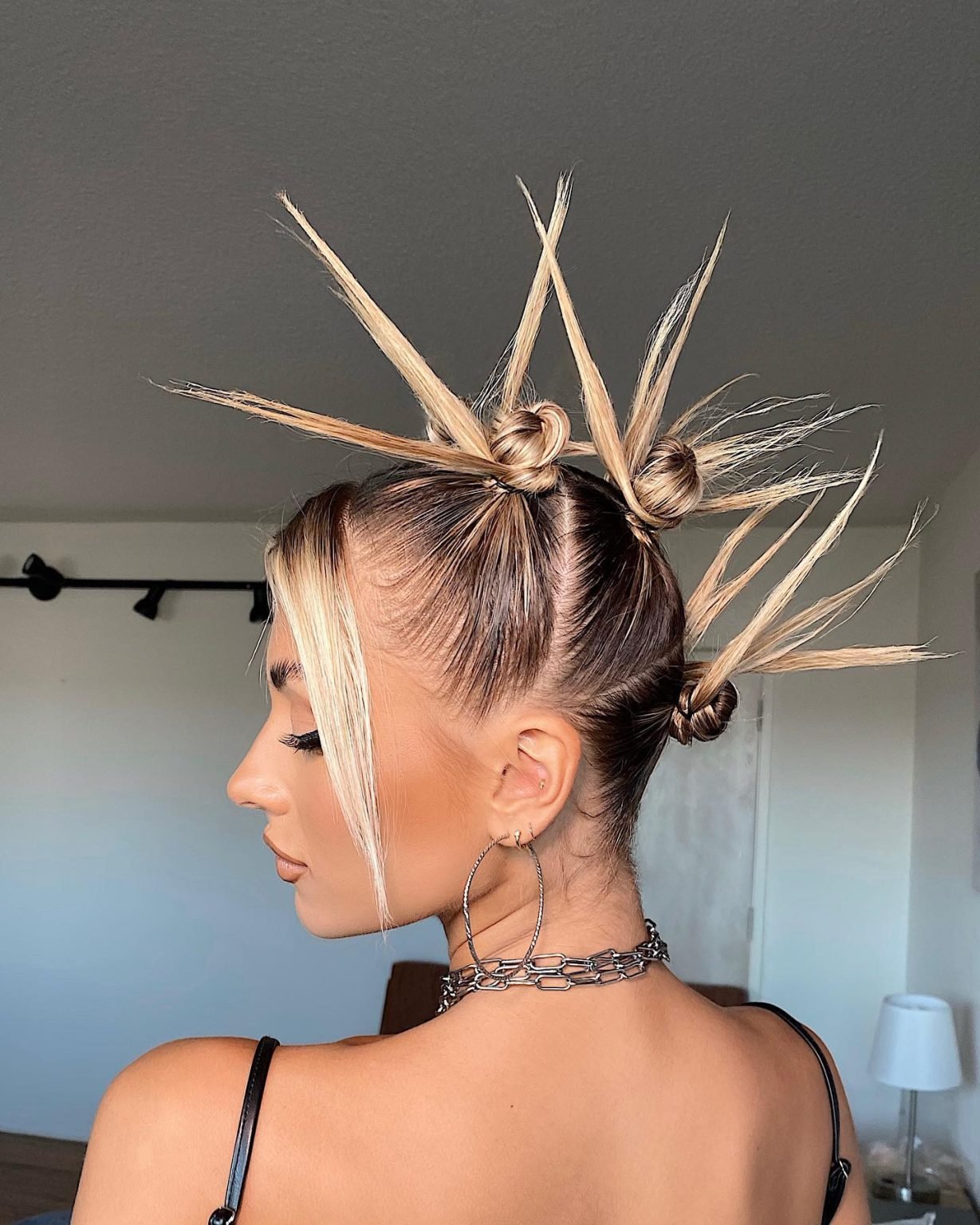 30 Coachella Hairstyle Ideas for 2024 - Stunning Looks