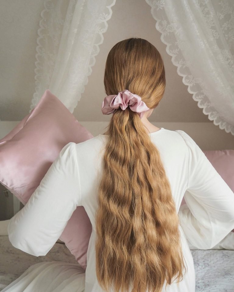 32 Fairycore Hairstyles for Ethereal Beauty: Amazing Ideas