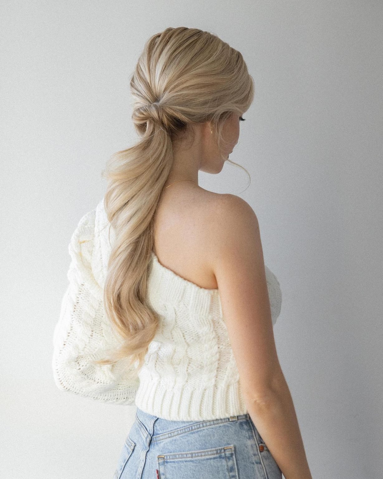 30 Amazing Looks for the Clean Girl Aesthetic Hairstyles
