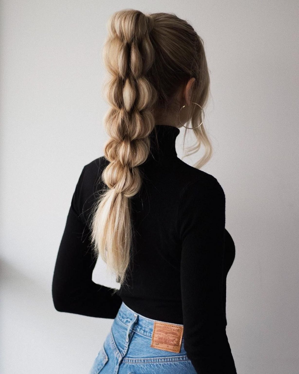 30 Amazing Looks for the Clean Girl Aesthetic Hairstyles