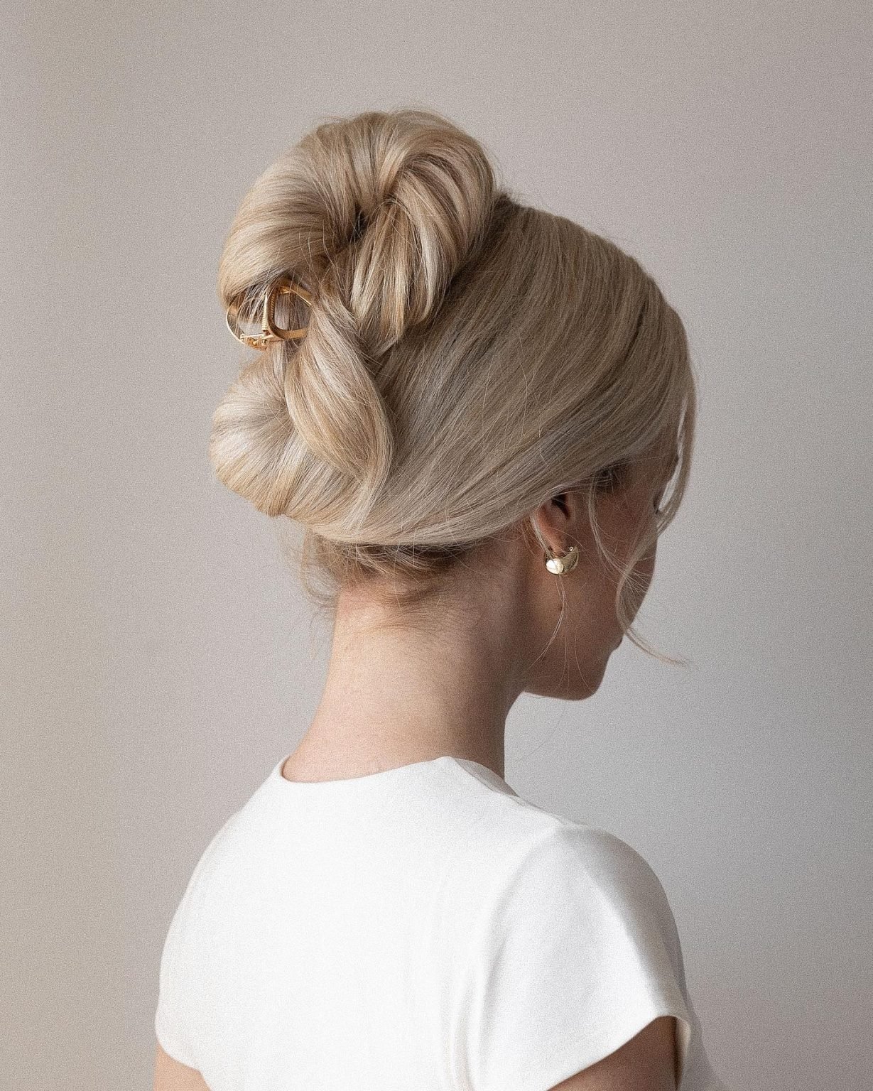 30 Amazing Looks for the Clean Girl Aesthetic Hairstyles